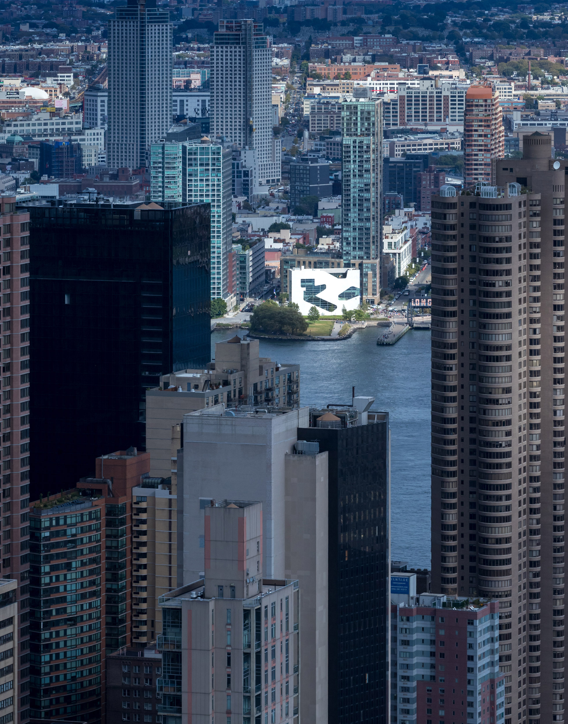 Hunters Point Library — AIA New York
